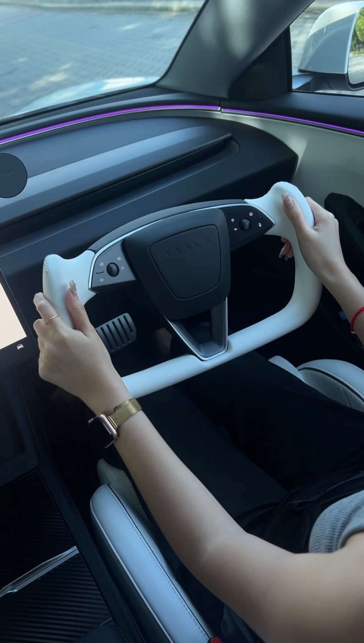 Yoke Steering Wheel – EVESS MALAYSIA