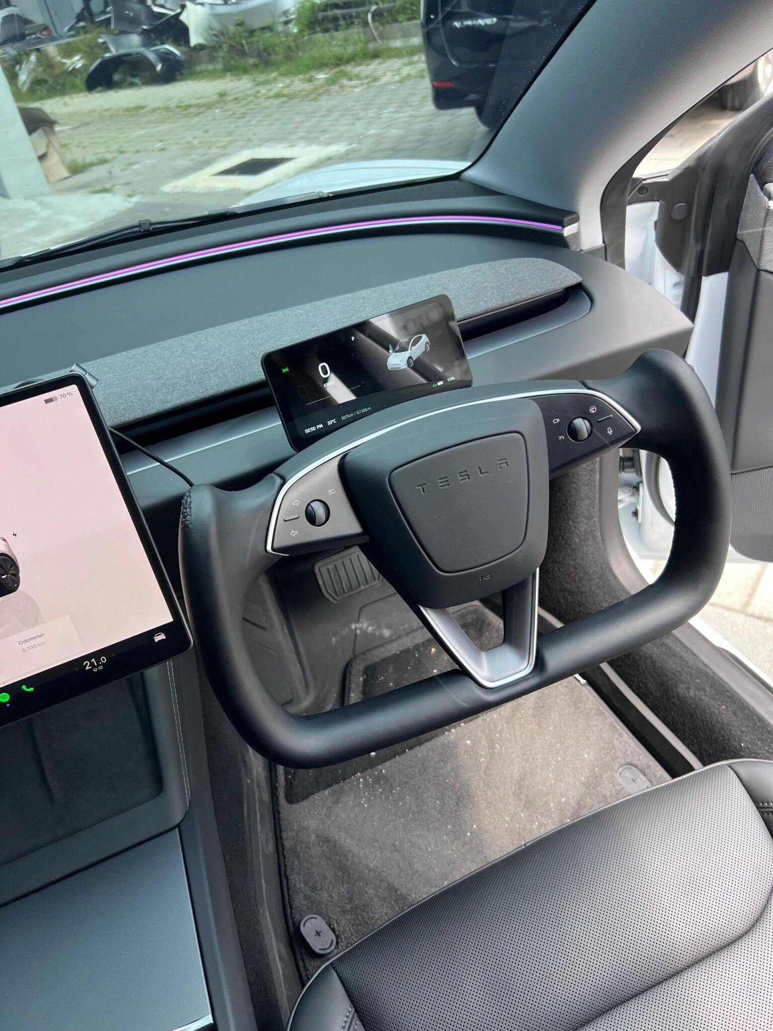 Yoke Steering Wheel – EVESS MALAYSIA